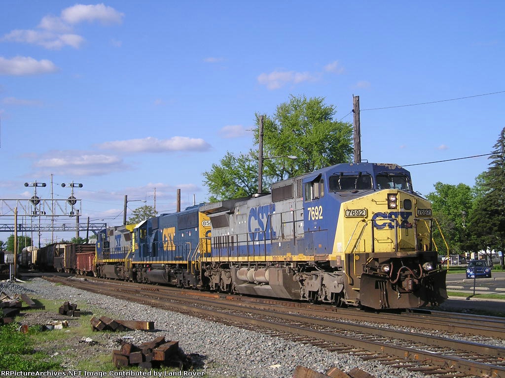 CSXT 7692 On CSX Q 375-27 Southbound